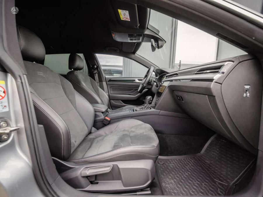 Pelēks Volkswagen Arteon 2022 Kauņa, ar dzinēja tilpumu 1.97 L un nobraukumu 219 tūkst. km par 21450 €, foto 39 vietnē AUTOMOTO.COM.LV
