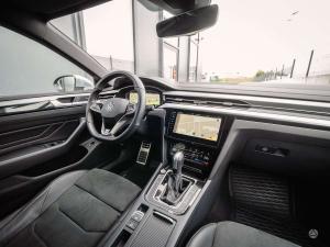 Pelēks Volkswagen Arteon 2022 Kauņa, ar dzinēja tilpumu 1.97 L un nobraukumu 219 tūkst. km par 21450 €, foto 41 vietnē AUTOMOTO.COM.LV