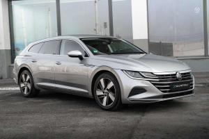 Pelēks Volkswagen Arteon 2022 Viļņa, ar dzinēja tilpumu 1.97 L un nobraukumu 185 tūkst. km par 21700 €, foto  vietnē AUTOMOTO.COM.LV