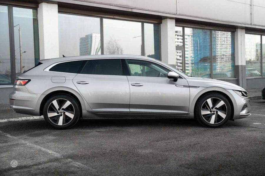 Pelēks Volkswagen Arteon 2022 Viļņa, ar dzinēja tilpumu 1.97 L un nobraukumu 185 tūkst. km par 21700 €, foto 3 vietnē AUTOMOTO.COM.LV