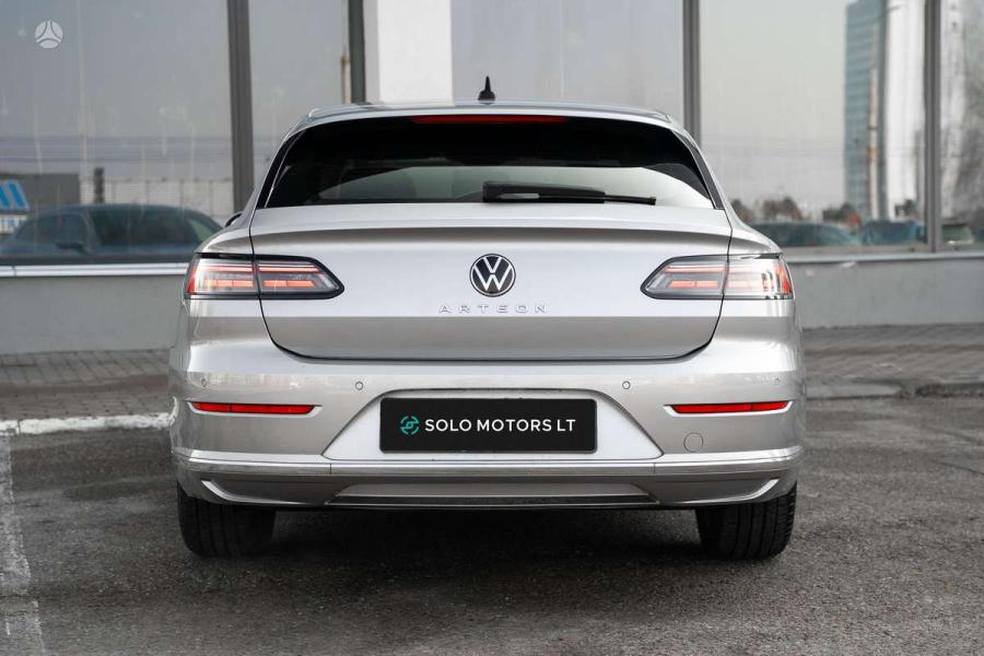 Pelēks Volkswagen Arteon 2022 Viļņa, ar dzinēja tilpumu 1.97 L un nobraukumu 185 tūkst. km par 21700 €, foto 5 vietnē AUTOMOTO.COM.LV