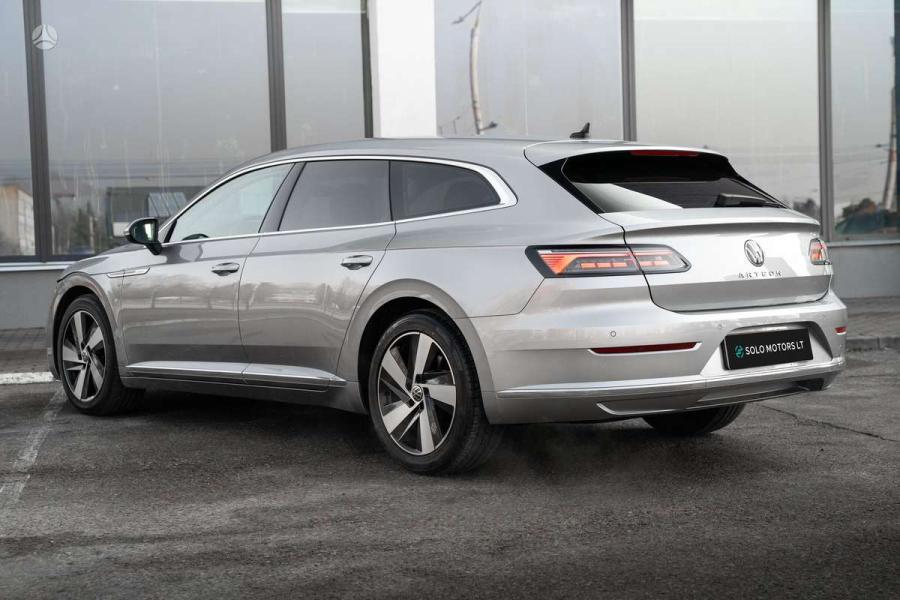 Pelēks Volkswagen Arteon 2022 Viļņa, ar dzinēja tilpumu 1.97 L un nobraukumu 185 tūkst. km par 21700 €, foto 6 vietnē AUTOMOTO.COM.LV