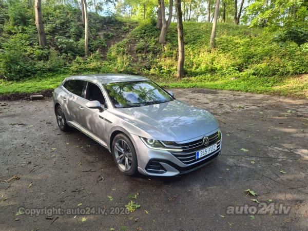 Grey Volkswagen Arteon 2022 in Tallinn, with an engine capacity of 1.40 L and mileage of 124 thousand km for 24400 €, photo 1 on AUTOMOTO.COM.LV
