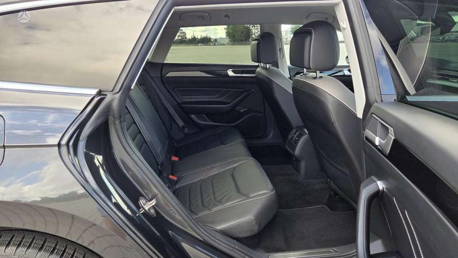Pelēks Volkswagen Arteon 2022 Marijampole, ar dzinēja tilpumu 1.40 L un nobraukumu 124 tūkst. km par 19999 €, foto 21 vietnē AUTOMOTO.COM.LV