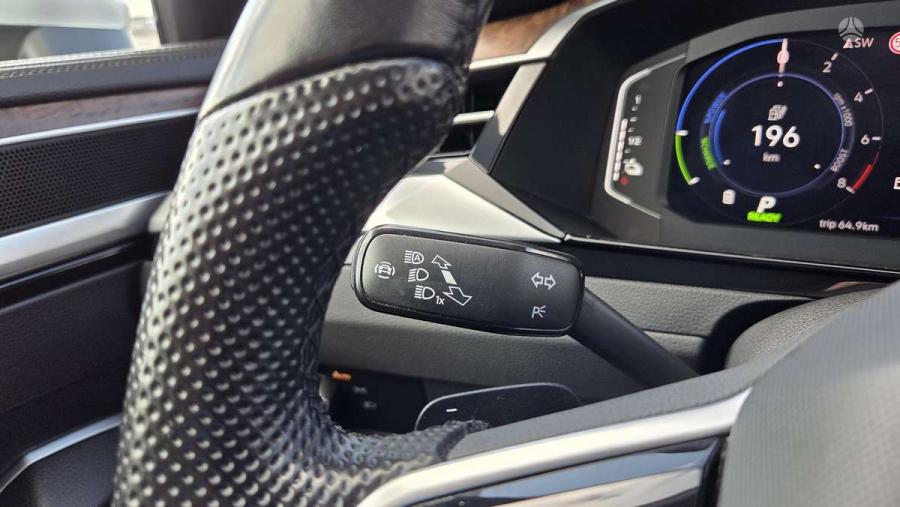Pelēks Volkswagen Arteon 2022 Marijampole, ar dzinēja tilpumu 1.40 L un nobraukumu 124 tūkst. km par 19999 €, foto 32 vietnē AUTOMOTO.COM.LV