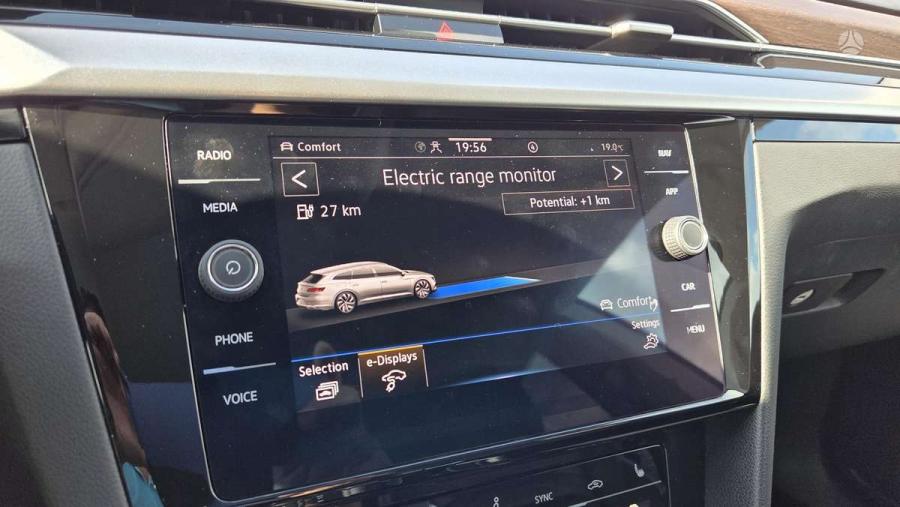 Pelēks Volkswagen Arteon 2022 Marijampole, ar dzinēja tilpumu 1.40 L un nobraukumu 124 tūkst. km par 19999 €, foto 37 vietnē AUTOMOTO.COM.LV