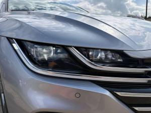 Grey Volkswagen Arteon 2022 in Vilnius, with an engine capacity of 1.40 L and mileage of 152 thousand km for 20990 €, photo 4 on AUTOMOTO.COM.LV