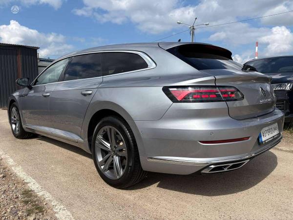 Volkswagen Arteon 2022 in Vilnius on AUTOMOTO.COM.LV Grey Volkswagen Arteon 2022 in Vilnius, with an engine capacity of 1.40 L and mileage of 152 thousand km for 20990 €, photo 9 on AUTOMOTO.COM.LV