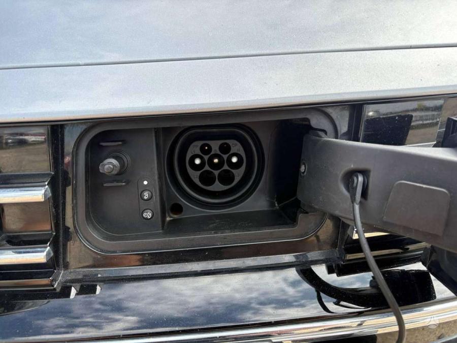Grey Volkswagen Arteon 2022 in Vilnius, with an engine capacity of 1.40 L and mileage of 152 thousand km for 20990 €, photo 11 on AUTOMOTO.COM.LV