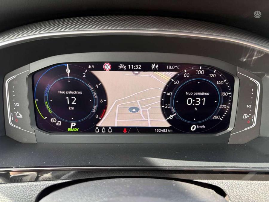 Grey Volkswagen Arteon 2022 in Vilnius, with an engine capacity of 1.40 L and mileage of 152 thousand km for 20990 €, photo 22 on AUTOMOTO.COM.LV