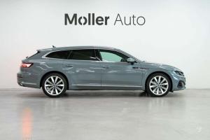 Grey Volkswagen Arteon 2022 in Vilnius, with an engine capacity of 1.40 L and mileage of 138 thousand km for 24000 €, photo 5 on AUTOMOTO.COM.LV