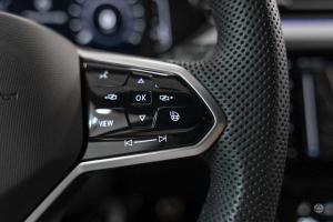 Grey Volkswagen Arteon 2022 in Vilnius, with an engine capacity of 1.40 L and mileage of 138 thousand km for 24000 €, photo 11 on AUTOMOTO.COM.LV