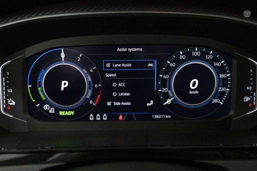 Grey Volkswagen Arteon 2022 in Vilnius, with an engine capacity of 1.40 L and mileage of 138 thousand km for 24000 €, photo 12 on AUTOMOTO.COM.LV