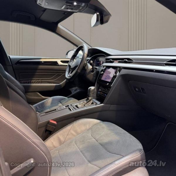 Volkswagen Arteon 2022 in Tallinn on AUTOMOTO.COM.LV Grey Volkswagen Arteon 2022 in Tallinn, with an engine capacity of 2.00 L and mileage of 96 thousand km for 32990 €, photo 9 on AUTOMOTO.COM.LV