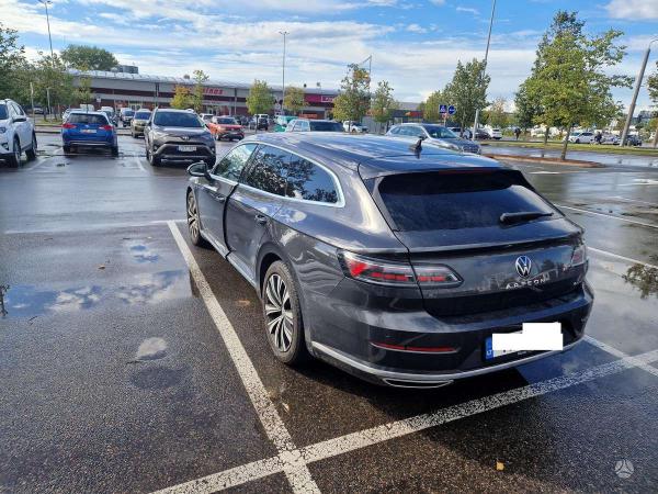 Grey Volkswagen Arteon 2022 in Vilnius, with an engine capacity of 2.00 L and mileage of 146 thousand km for 29500 €, photo 4 on AUTOMOTO.COM.LV