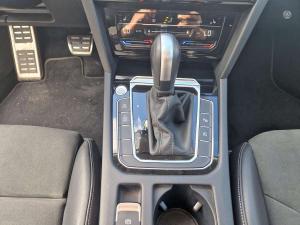 Grey Volkswagen Arteon 2022 in Vilnius, with an engine capacity of 2.00 L and mileage of 146 thousand km for 29500 €, photo 8 on AUTOMOTO.COM.LV