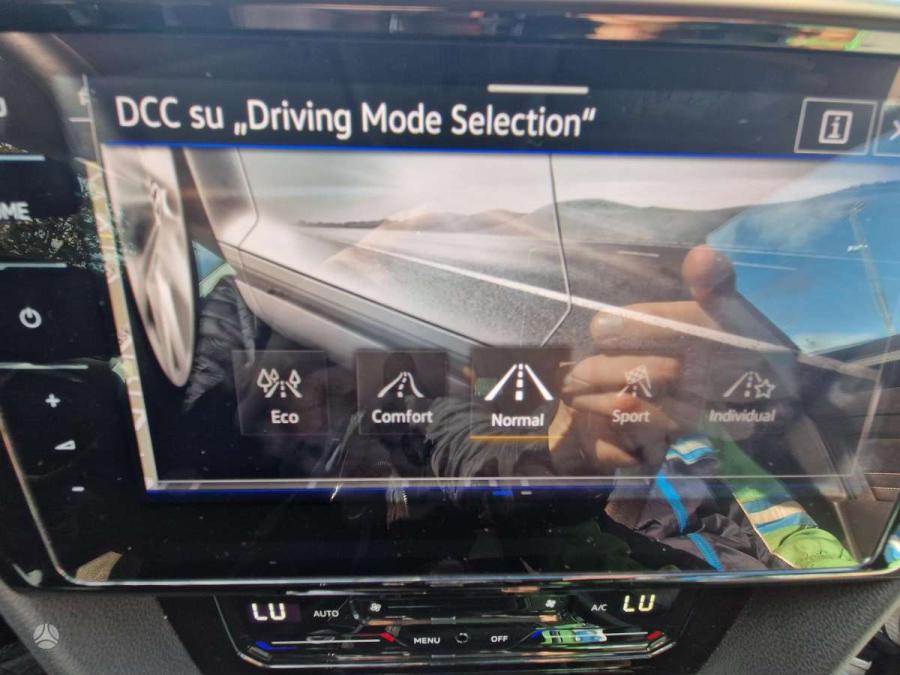 Grey Volkswagen Arteon 2022 in Vilnius, with an engine capacity of 2.00 L and mileage of 146 thousand km for 29500 €, photo 14 on AUTOMOTO.COM.LV