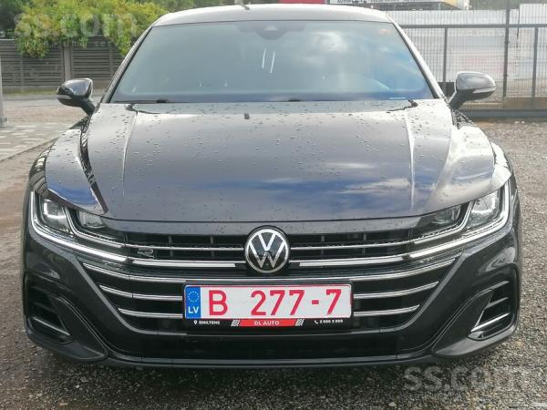 Grey Volkswagen Arteon 2022 in Valmiera, with an engine capacity of 2.00 L and mileage of 181 thousand km for 21900 €, photo 4 on AUTOMOTO.COM.LV
