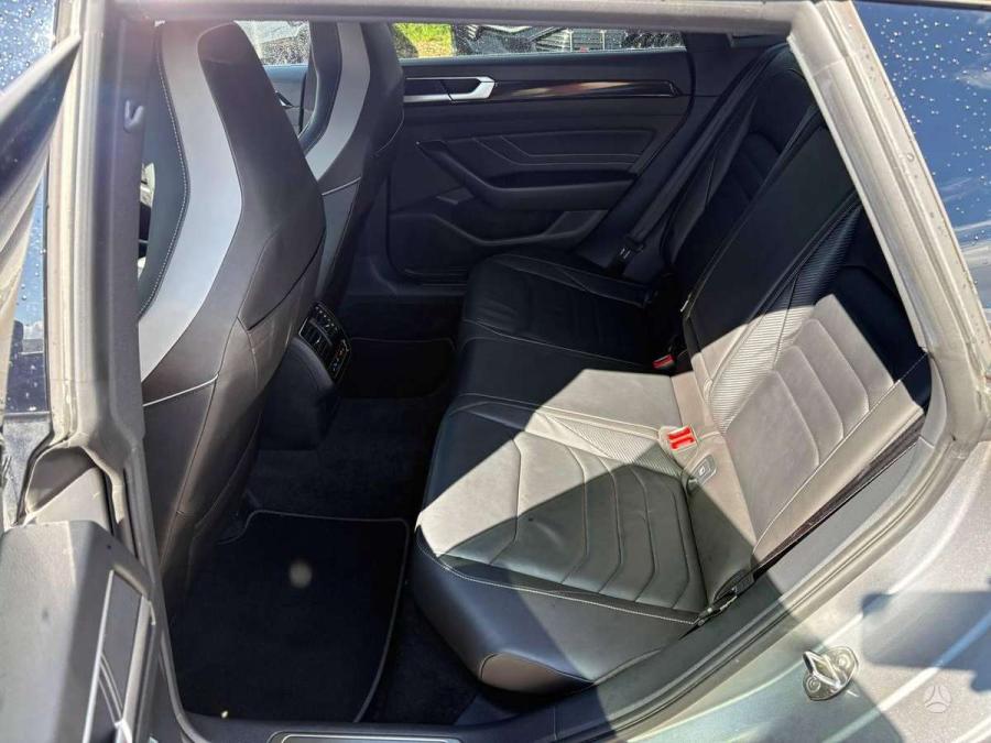 Pelēks Volkswagen Arteon 2022 Viļņa, ar dzinēja tilpumu 1.40 L un nobraukumu 152 tūkst. km par 20700 €, foto 15 vietnē AUTOMOTO.COM.LV