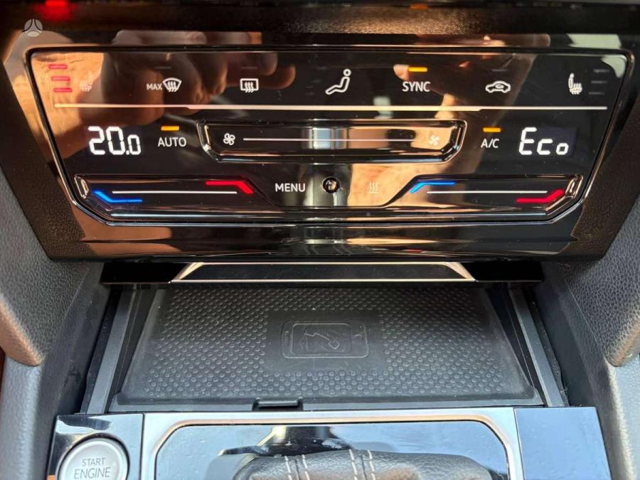Pelēks Volkswagen Arteon 2022 Viļņa, ar dzinēja tilpumu 1.40 L un nobraukumu 152 tūkst. km par 20700 €, foto 27 vietnē AUTOMOTO.COM.LV