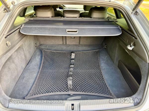 Grey Volkswagen Arteon 2022 in Tartu, with an engine capacity of 1.40 L and mileage of 126 thousand km for 25400 €, photo 8 on AUTOMOTO.COM.LV