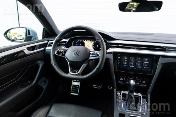 Volkswagen Arteon 2022 in Riga on AUTOMOTO.COM.LV Grey Volkswagen Arteon 2022 in Riga, with an engine capacity of 2.00 L and mileage of 118 thousand km for 27950 €, photo 11 on AUTOMOTO.COM.LV