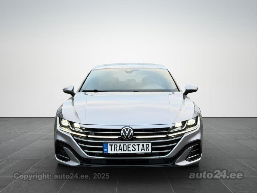 Pelēks Volkswagen Arteon 2023 Pērnava, ar dzinēja tilpumu 2.00 L un nobraukumu 139 tūkst. km par 26900 €, foto 2 vietnē AUTOMOTO.COM.LV