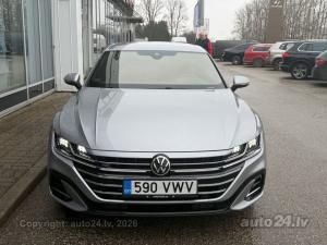Pelēks Volkswagen Arteon 2023 Viljandi, ar dzinēja tilpumu 2.00 L un nobraukumu 42 tūkst. km par 33490 €, foto 2 vietnē AUTOMOTO.COM.LV