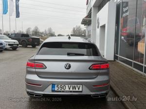 Pelēks Volkswagen Arteon 2023 Viljandi, ar dzinēja tilpumu 2.00 L un nobraukumu 42 tūkst. km par 33490 €, foto 5 vietnē AUTOMOTO.COM.LV