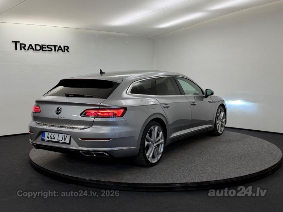 Pelēks Volkswagen Arteon 2023 Pērnava, ar dzinēja tilpumu 2.00 L un nobraukumu 139 tūkst. km par 26900 €, foto 4 vietnē AUTOMOTO.COM.LV