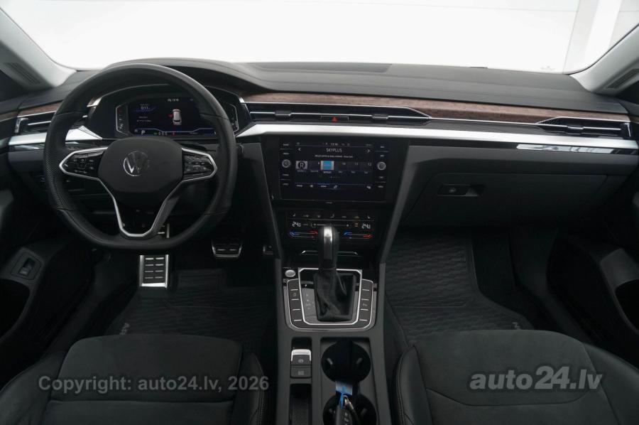 Pelēks Volkswagen Arteon 2023 Tallina, ar dzinēja tilpumu 2.00 L un nobraukumu 99 tūkst. km par 28990 €, foto 8 vietnē AUTOMOTO.COM.LV