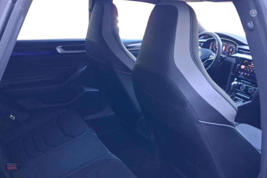Grey Volkswagen Arteon 2023 in Klaipeda, with an engine capacity of 1.98 L and mileage of 53 thousand km for 28550 €, photo 10 on AUTOMOTO.COM.LV