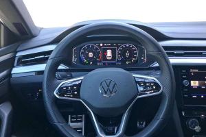 Grey Volkswagen Arteon 2023 in Klaipeda, with an engine capacity of 1.98 L and mileage of 53 thousand km for 28550 €, photo 12 on AUTOMOTO.COM.LV