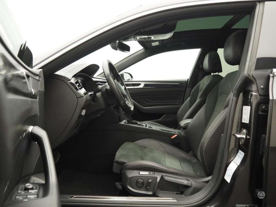 Grey Volkswagen Arteon 2023 in Vilnius, with an engine capacity of 1.97 L and mileage of 176 thousand km for 24800 €, photo 9 on AUTOMOTO.COM.LV