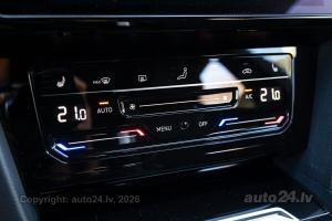 Pelēks Volkswagen Arteon 2023 Rīga, ar dzinēja tilpumu 2.00 L un nobraukumu 147 tūkst. km par 25569 €, foto 16 vietnē AUTOMOTO.COM.LV