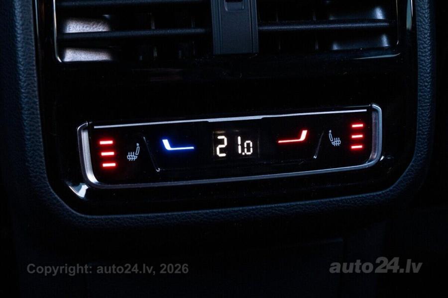 Pelēks Volkswagen Arteon 2023 Rīga, ar dzinēja tilpumu 2.00 L un nobraukumu 147 tūkst. km par 25569 €, foto 18 vietnē AUTOMOTO.COM.LV