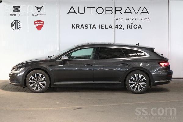 Pelēks Volkswagen Arteon 2023 Rīga, ar dzinēja tilpumu 2.00 L un nobraukumu 48 tūkst. km par 26900 €, foto 4 vietnē AUTOMOTO.COM.LV