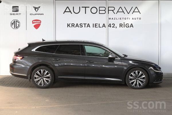 Pelēks Volkswagen Arteon 2023 Rīga, ar dzinēja tilpumu 2.00 L un nobraukumu 48 tūkst. km par 26900 €, foto 5 vietnē AUTOMOTO.COM.LV