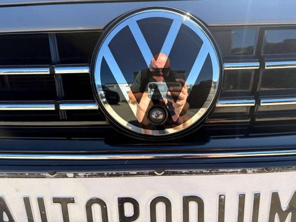 Grey Volkswagen Arteon 2023 in Vilnius, with an engine capacity of 1.40 L and mileage of 117 thousand km for 24200 €, photo 8 on AUTOMOTO.COM.LV