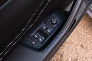 Grey Volkswagen Arteon 2023 in Jelgava, with an engine capacity of 2.00 L and mileage of 129 thousand km for 30450 €, photo 16 on AUTOMOTO.COM.LV