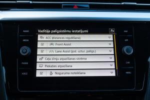 Grey Volkswagen Arteon 2023 in Jelgava, with an engine capacity of 2.00 L and mileage of 129 thousand km for 30450 €, photo 21 on AUTOMOTO.COM.LV