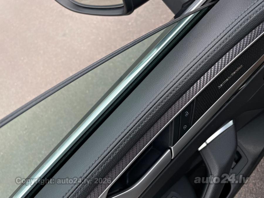 Pelēks Volkswagen Arteon 2023 Tallina, ar dzinēja tilpumu 2.00 L un nobraukumu 113 tūkst. km par 26500 €, foto 31 vietnē AUTOMOTO.COM.LV