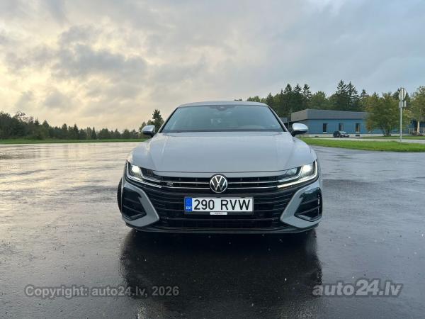 Pelēks Volkswagen Arteon 2023 Rapla, ar dzinēja tilpumu 2.00 L un nobraukumu 50 tūkst. km par 39900 €, foto 9 vietnē AUTOMOTO.COM.LV
