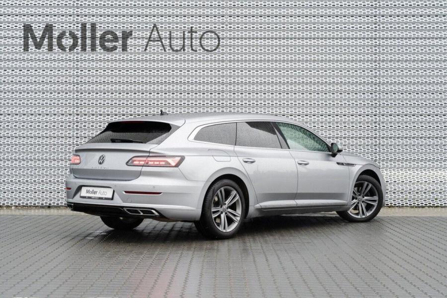 Pelēks Volkswagen Arteon 2023 Mārupe, ar dzinēja tilpumu 2.00 L un nobraukumu 84 tūkst. km par 28950 €, foto 5 vietnē AUTOMOTO.COM.LV