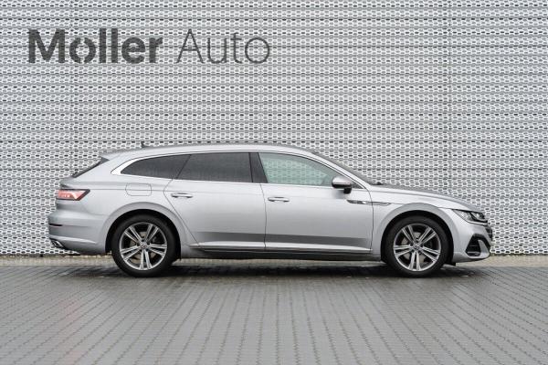 Pelēks Volkswagen Arteon 2023 Mārupe, ar dzinēja tilpumu 2.00 L un nobraukumu 84 tūkst. km par 28950 €, foto 6 vietnē AUTOMOTO.COM.LV