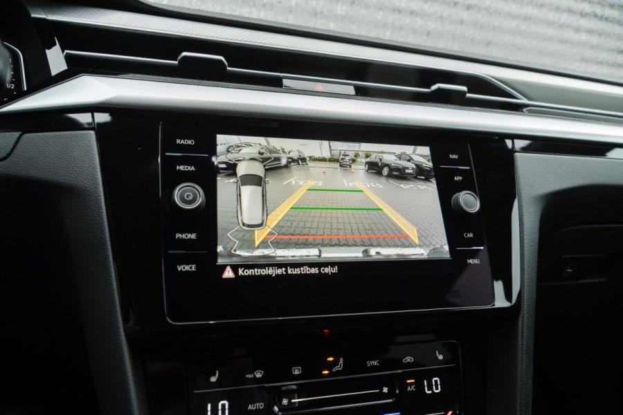 Pelēks Volkswagen Arteon 2023 Mārupe, ar dzinēja tilpumu 2.00 L un nobraukumu 84 tūkst. km par 28950 €, foto 18 vietnē AUTOMOTO.COM.LV
