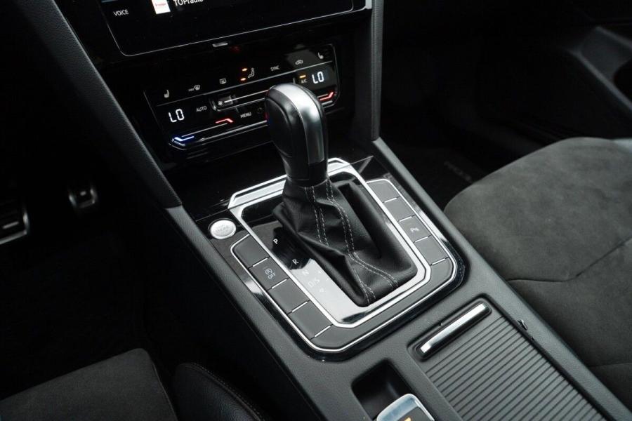 Pelēks Volkswagen Arteon 2023 Mārupe, ar dzinēja tilpumu 2.00 L un nobraukumu 84 tūkst. km par 28950 €, foto 26 vietnē AUTOMOTO.COM.LV
