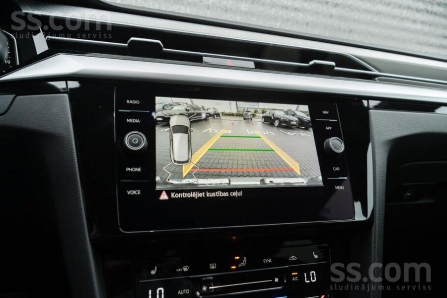 Pelēks Volkswagen Arteon 2023 Rīga, ar dzinēja tilpumu 2.00 L un nobraukumu 84 tūkst. km par 28950 €, foto 18 vietnē AUTOMOTO.COM.LV