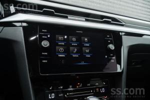 Pelēks Volkswagen Arteon 2023 Rīga, ar dzinēja tilpumu 2.00 L un nobraukumu 84 tūkst. km par 28950 €, foto 24 vietnē AUTOMOTO.COM.LV