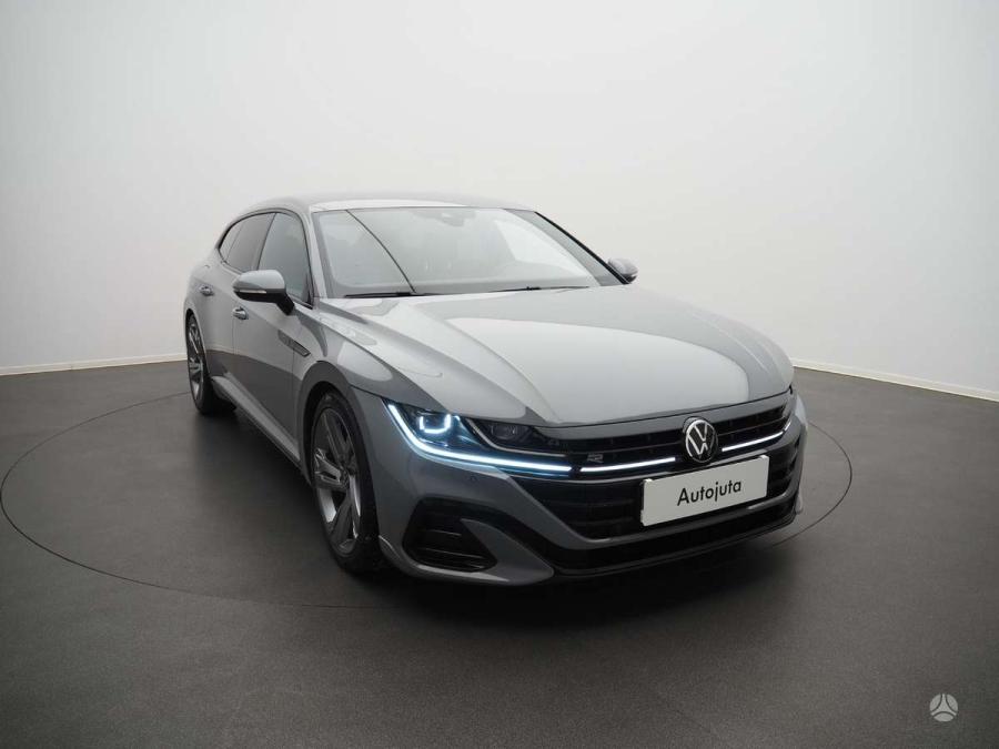 Grey Volkswagen Arteon 2024 in Vilnius, with an engine capacity of 1.98 L and mileage of 34 thousand km for 32900 €, photo 3 on AUTOMOTO.COM.LV